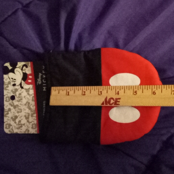 Disney | Kitchen | Disneys Mickey Mouse 2 Pack Oven Mitts | Poshmark
